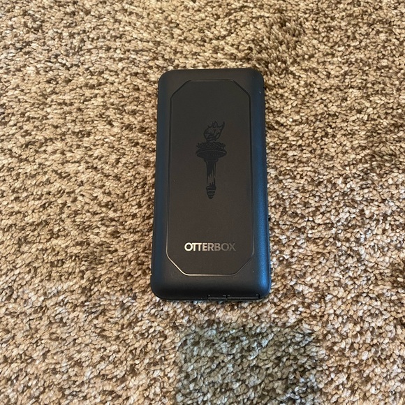 Portable Audio & Video | Otterbox Portable Charger | Poshmark